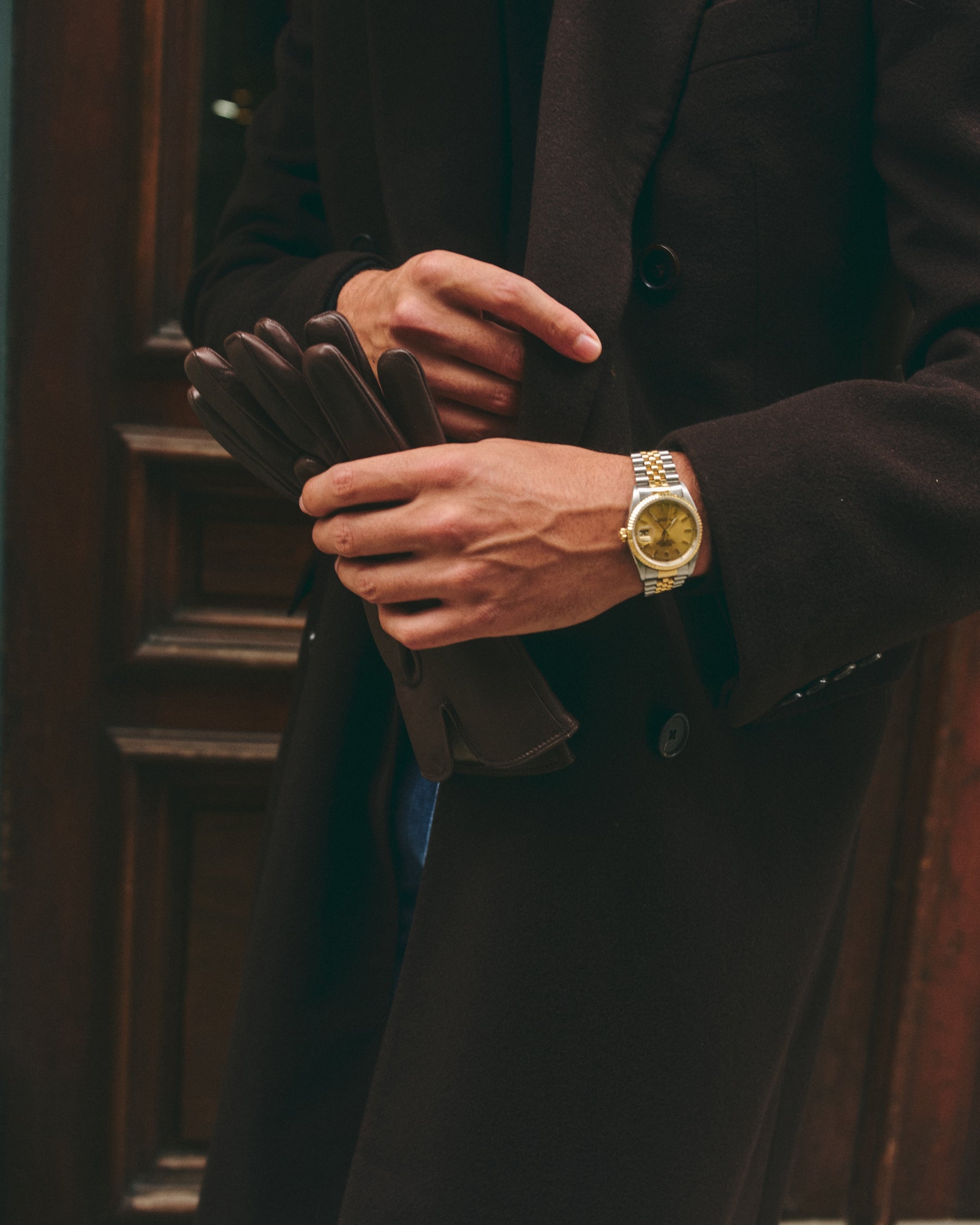 Mark Cross reflects a rich heritage of American luxury lifestyle.