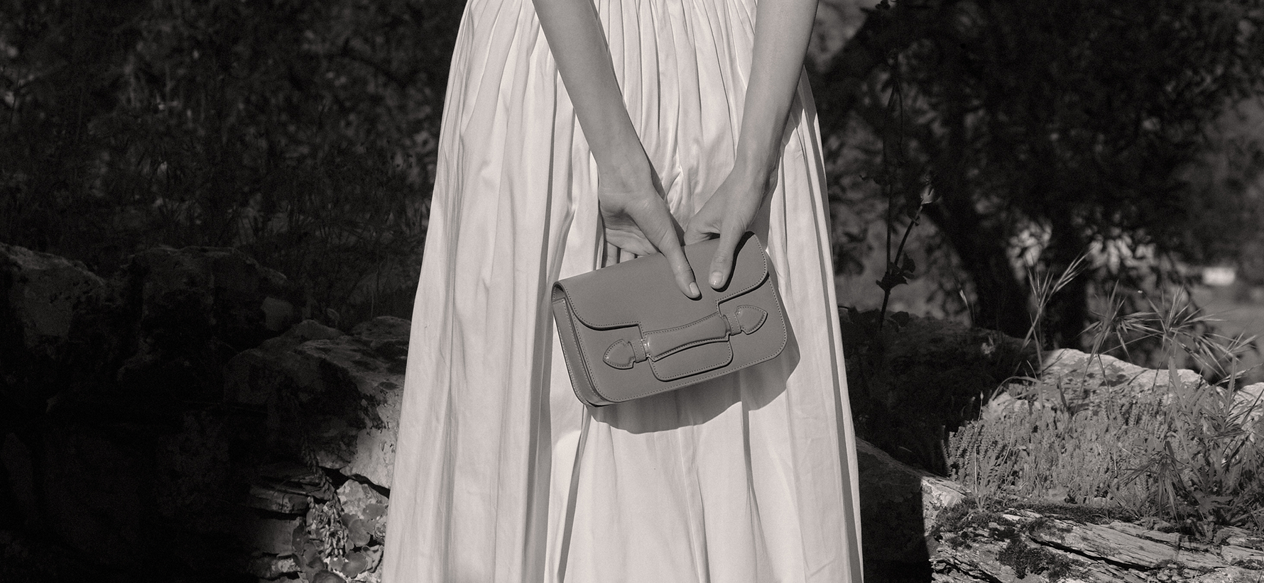 Mark Cross reflects a rich heritage of American luxury lifestyle.