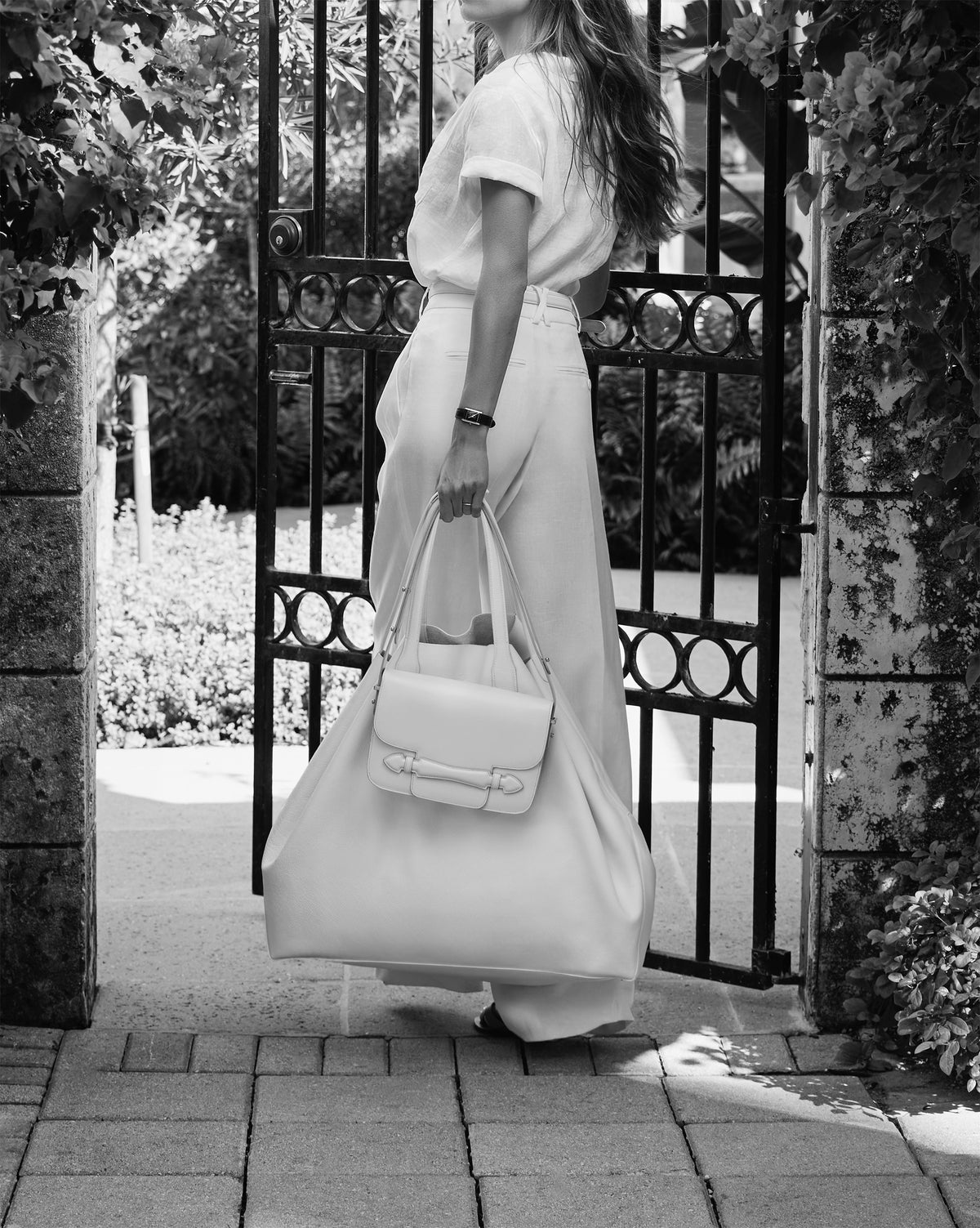 Mark Cross reflects a rich heritage of American luxury lifestyle.