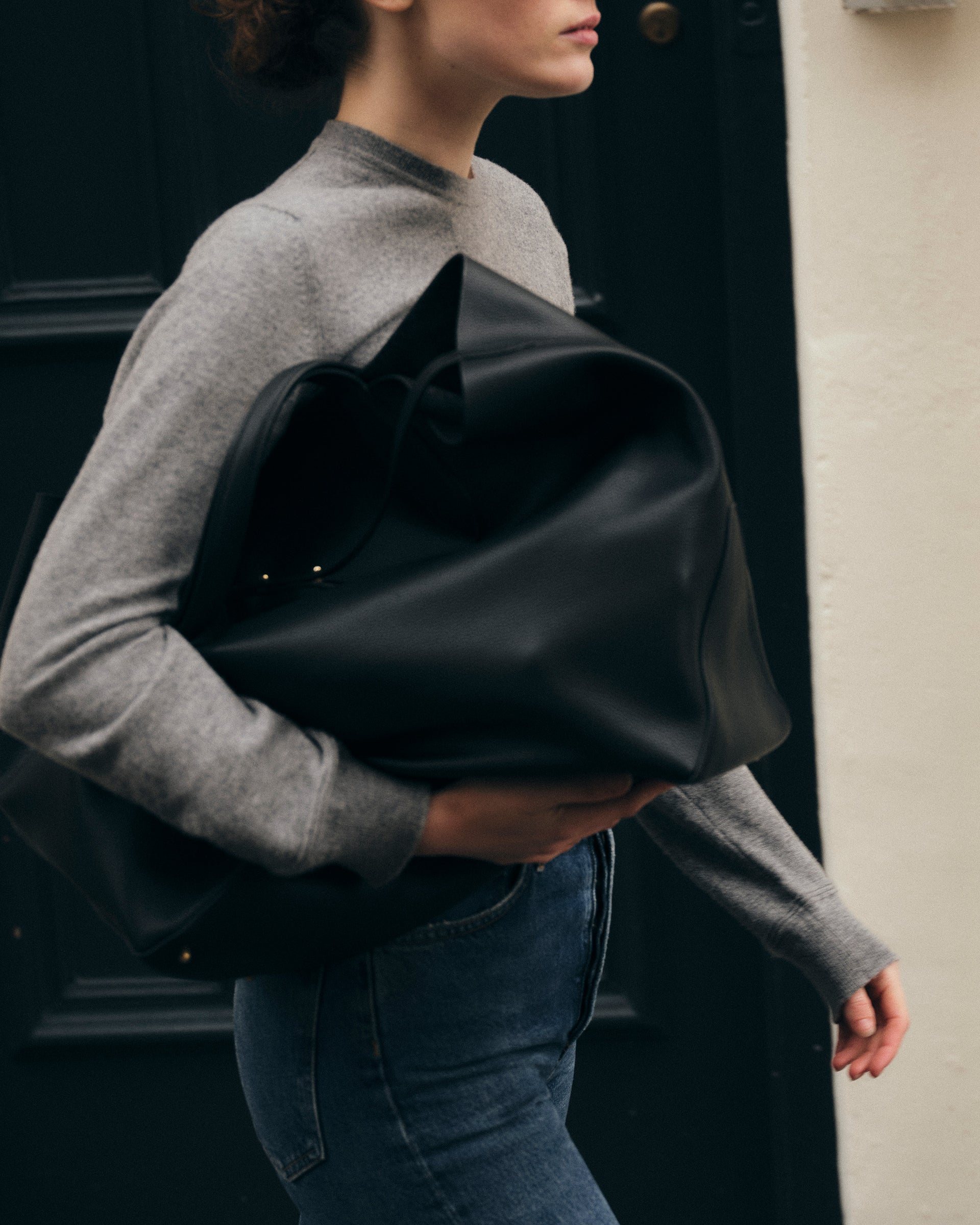 Mark Cross reflects a rich heritage of American luxury lifestyle.