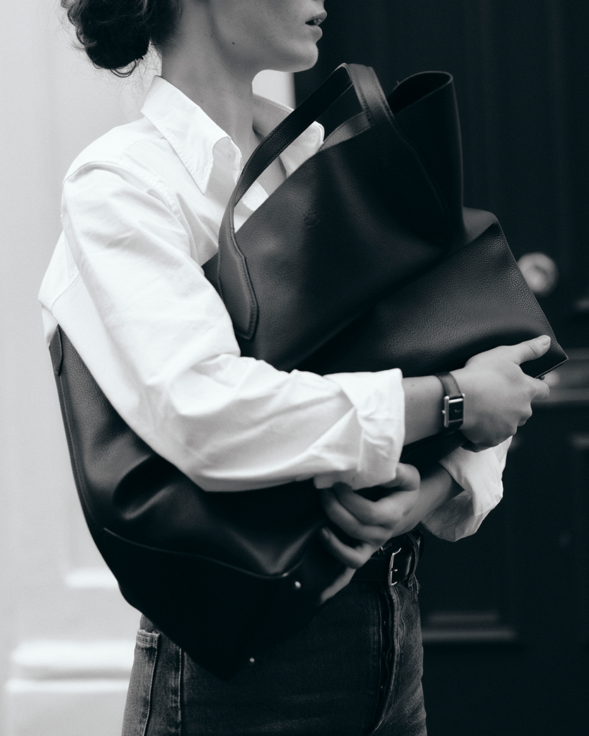 Mark Cross reflects a rich heritage of American luxury lifestyle.