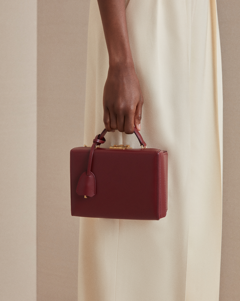 Mark Cross reflects a rich heritage of American luxury lifestyle.